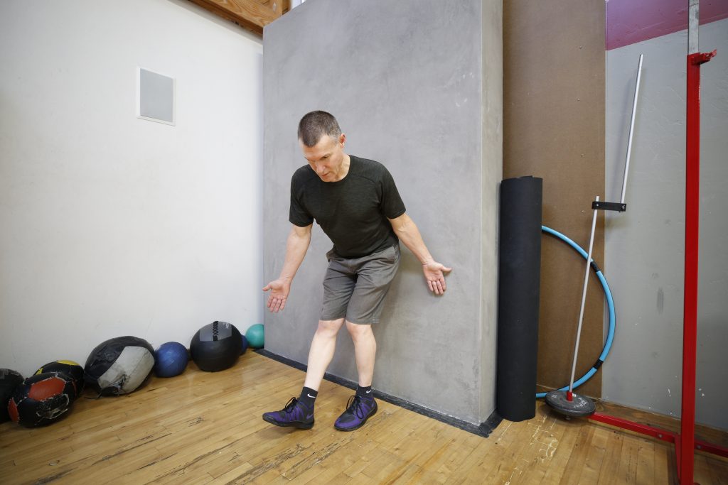 GROOVE YOUR HIP HINGE PART 3: KICK-STAND WALL HIP HINGE - Jim Gourley ...